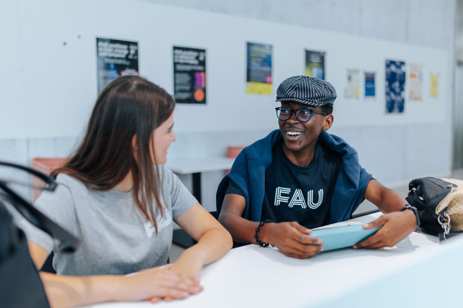 Application and enrollment for international applicants | FAU